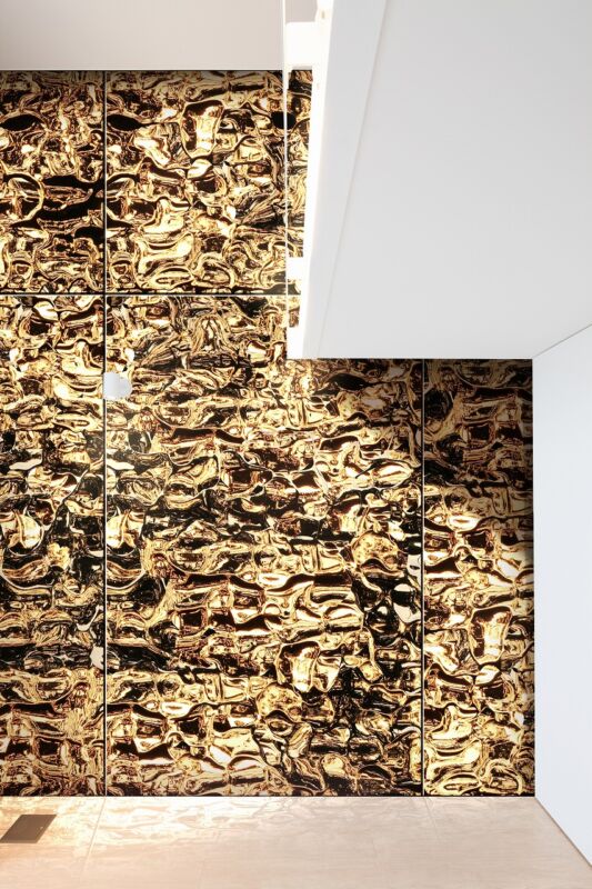 Entrance of Golden Ripples: Coordinated Example | Design Metal Library