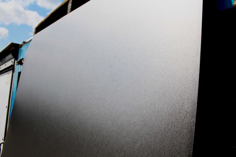 Titanium Rug “Silver” | Design Metal Library