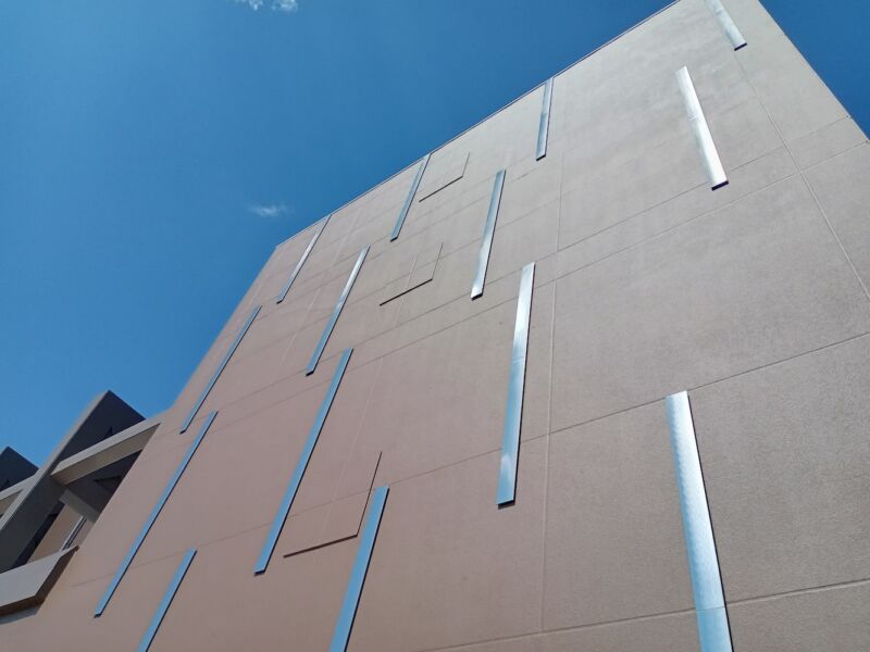 Metal panels with high corrosion resistance and strength, featuring a ...